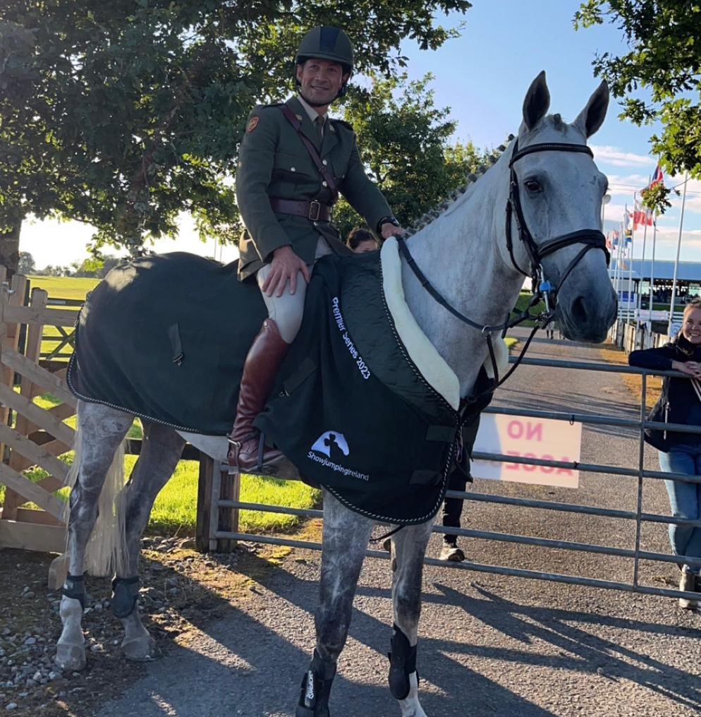 Comdt. Geoff Curran wins final round of Showjumping Ireland Premier ...